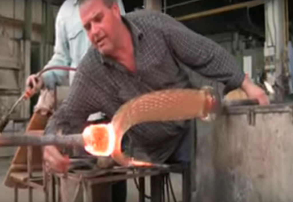 THE MAKING OF THE REFLEX'S CASANOVA TABLE AT MURANO, VENICE - Reflex Angelo